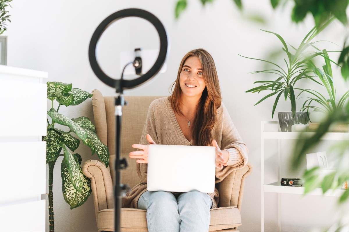 How to Make Amazon Shoppable Videos In 2025?